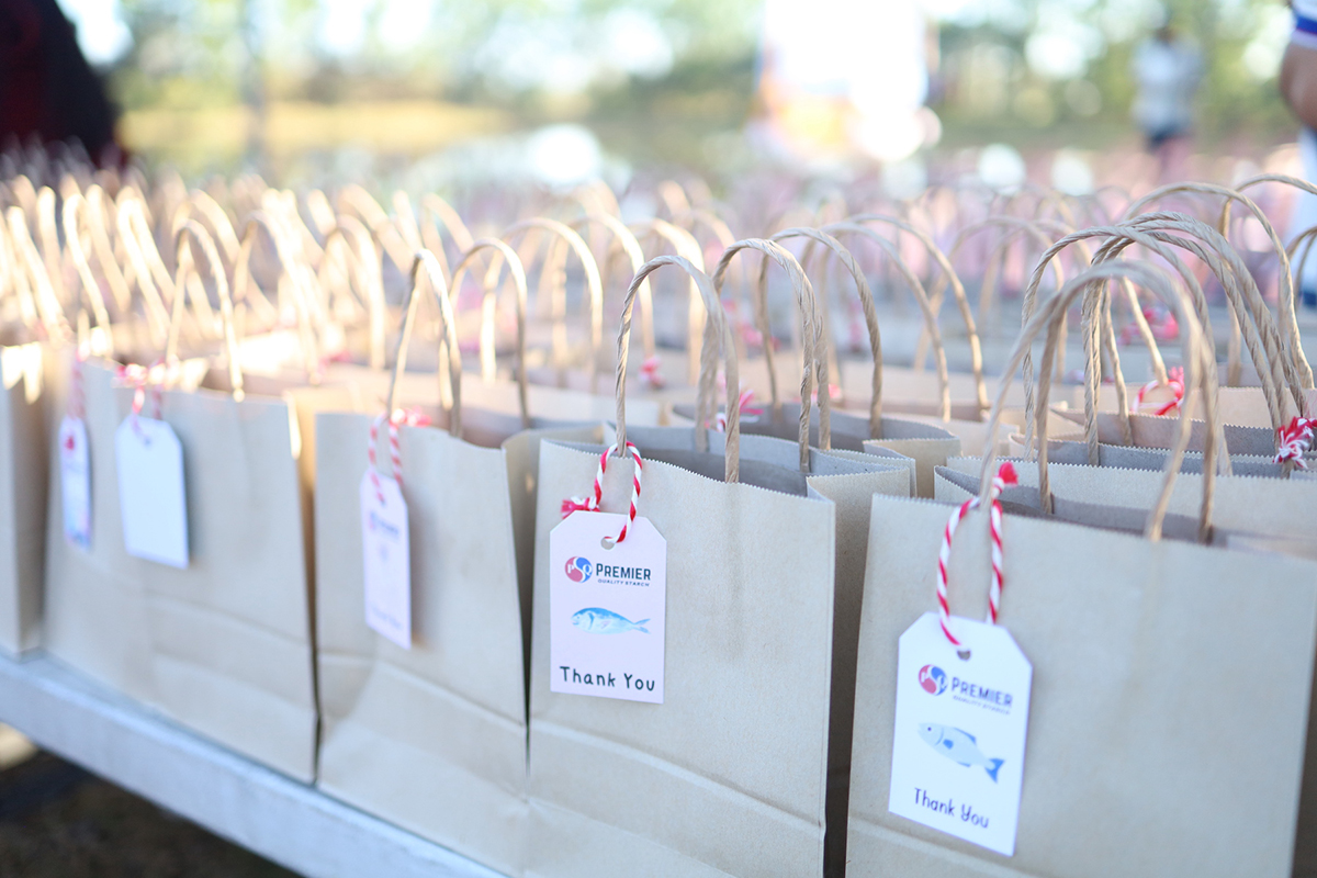 Organize fish release activities - บริษัท พรีเมียร์ควอลิตี้สตาร์ช จำกัด